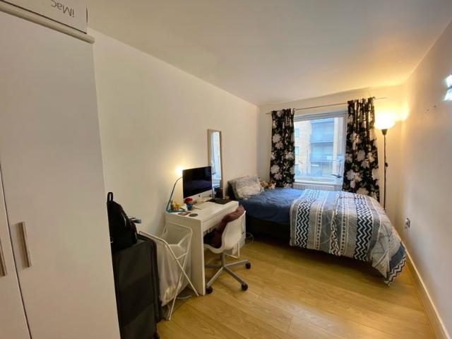 Apartment at Cassilis Road, Greater London