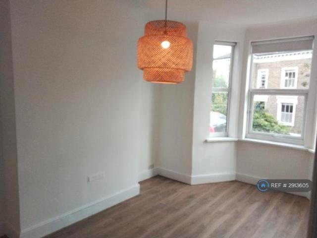 Apartment at Cassland Road, Greater London