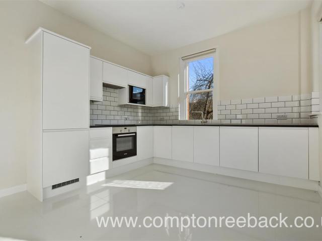 Apartment at Castellain Road, City of Westminster