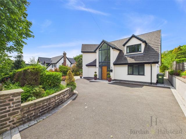Apartment at Castle Farm Lane, Hazel Grove