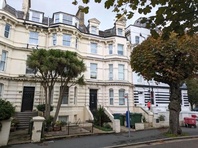 Apartment at Castle Hill Avenue, Folkestone and Hythe District