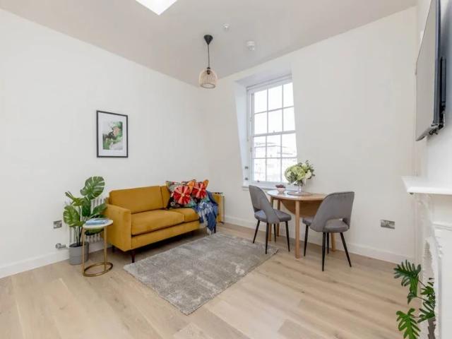 Apartment at Castle Street, City of Edinburgh