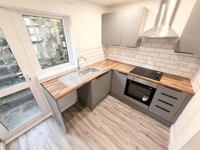 Apartment at Castle Street, Cwm Parc
