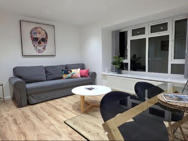 Apartment at Castlebar Park, Greater London