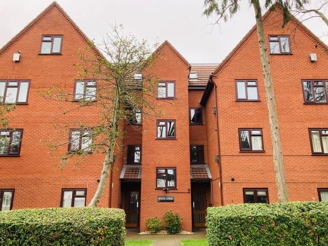 Apartment at Castlebar Park, Greater London