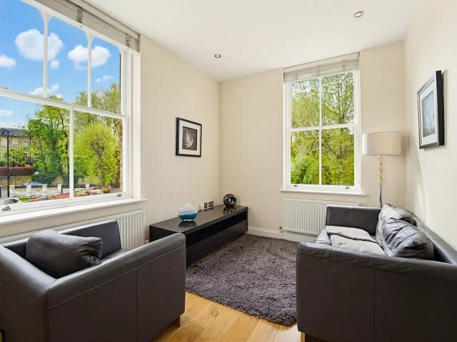 Apartment at Castlebar Park, Greater London