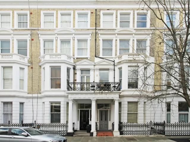 Apartment at Castletown Road, Greater London