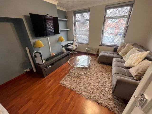Apartment at Castleton Road, Greater London