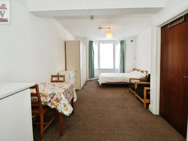 Apartment at Cecil Road, Greater London