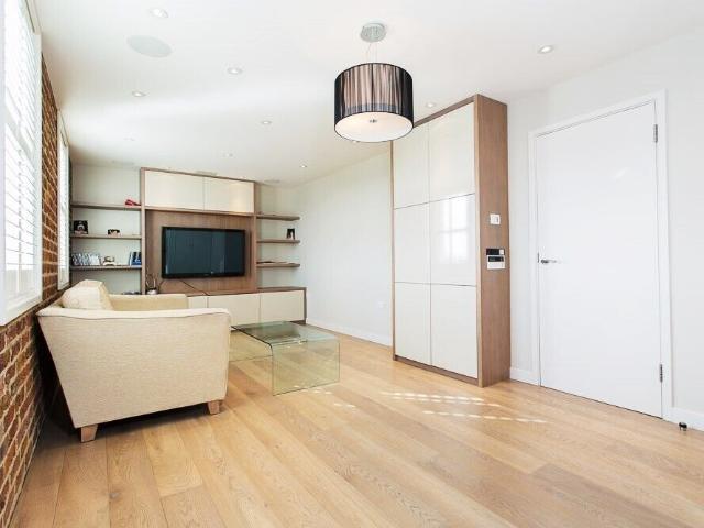 Apartment at Cecil Road, Greater London