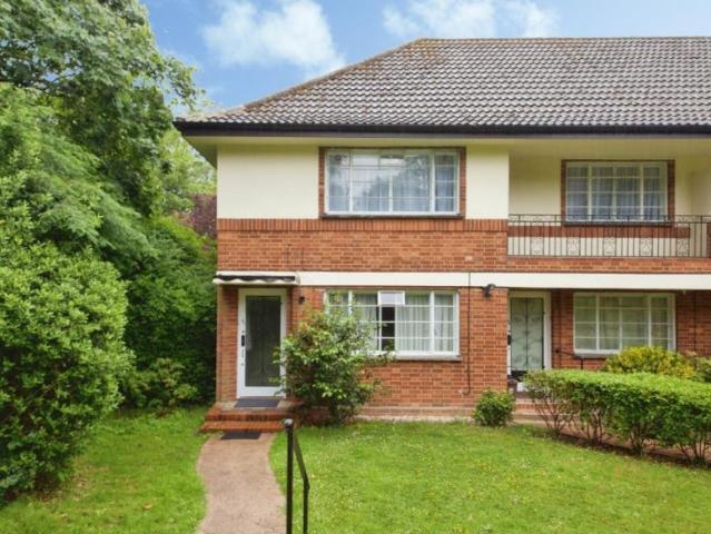 Apartment at Cecilia Close, London