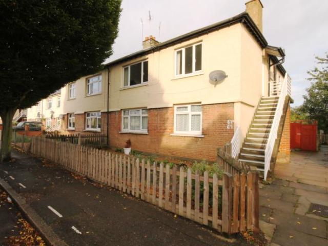 Apartment at Cedar Grove, Greater London