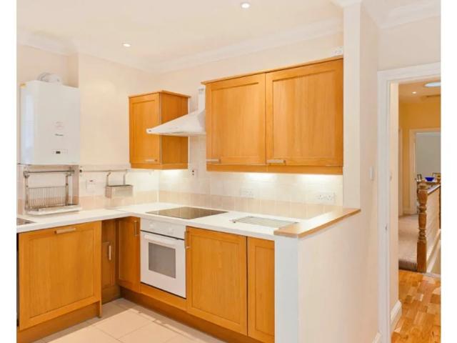 Apartment at Cedar Road, Greater London