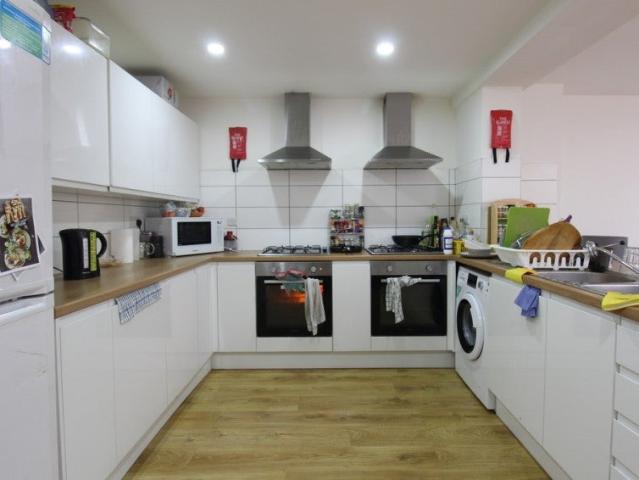 Apartment at Cedar Road, Southampton