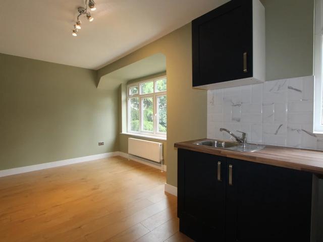 Apartment at Cedars Road, Greater London
