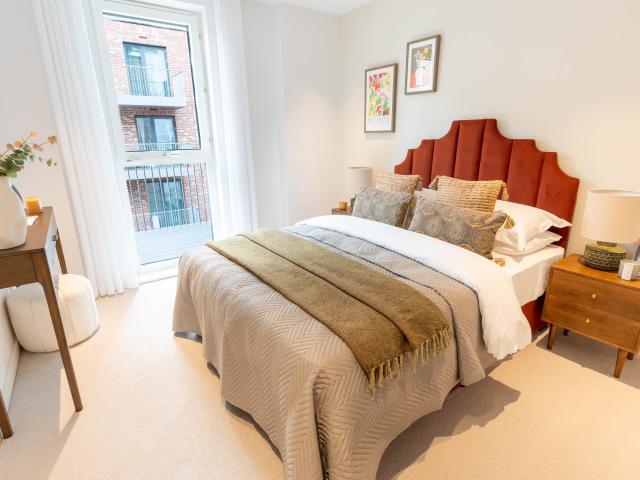 Apartment at Cedrus Avenue, Greater London