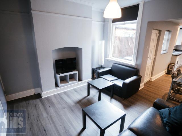 Apartment at Cemetery Avenue, Sheffield