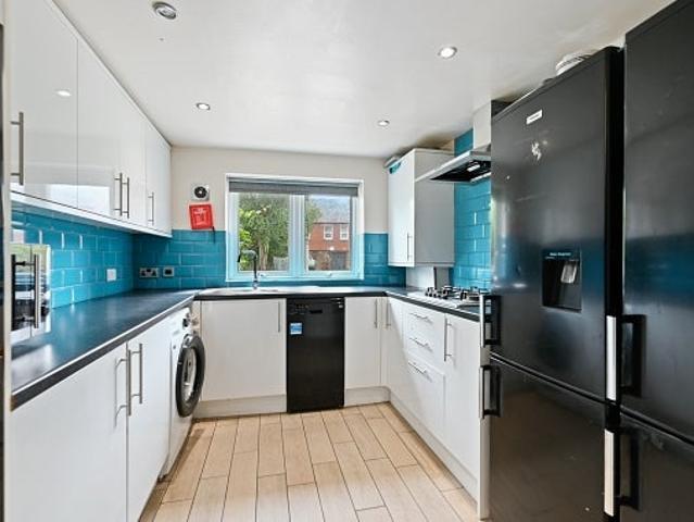 Apartment at Cemetery Road, Sheffield