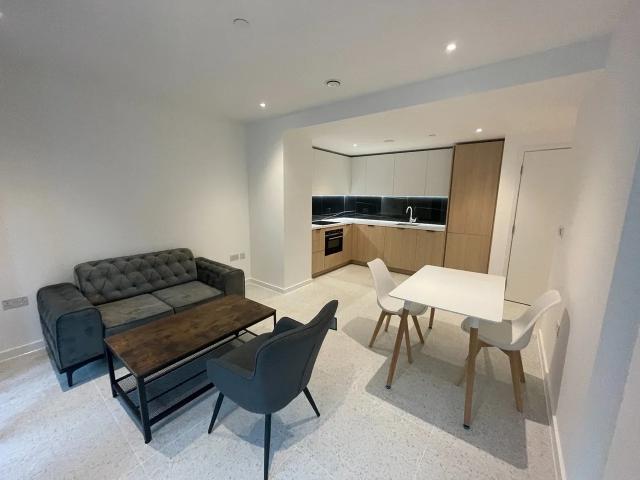 Apartment at Cendal Crescent, Greater London