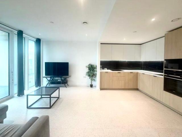Apartment at Cendal Crescent, Greater London