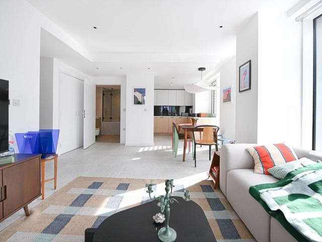 Apartment at Cendal Crescent, Greater London