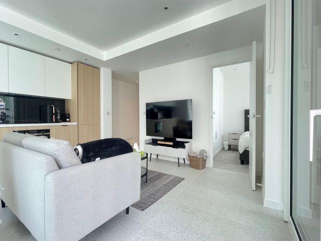 Apartment at Cendal Crescent, Greater London