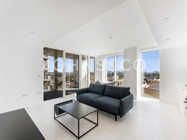 Apartment at Cendal Crescent, Greater London