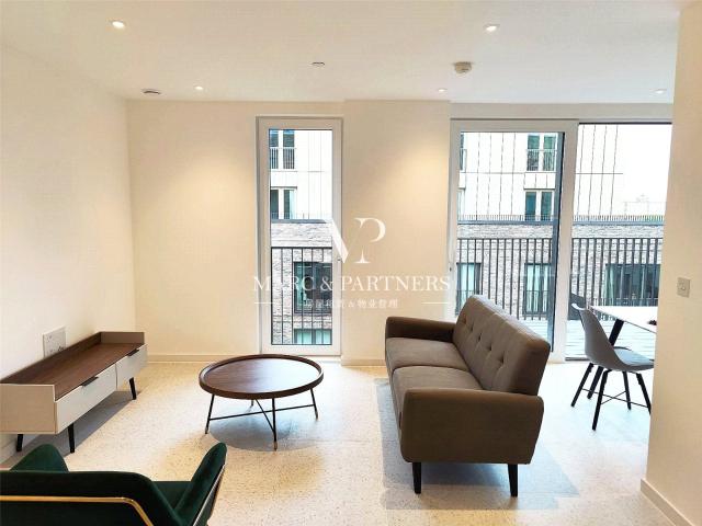 Apartment at Cendal Crescent, Greater London
