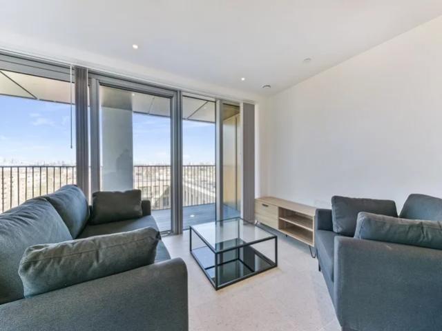 Apartment at Cendal Crescent, Greater London