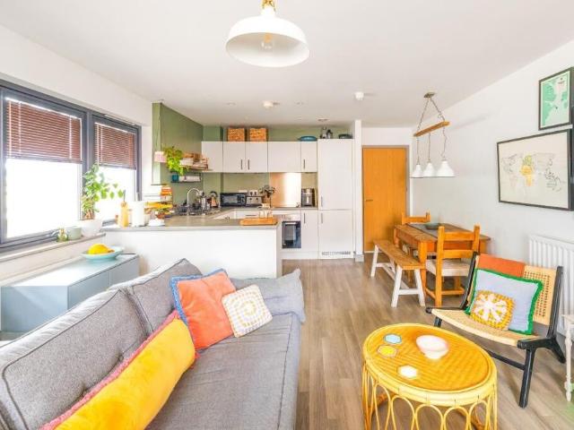 Apartment at Central Road, Bristol