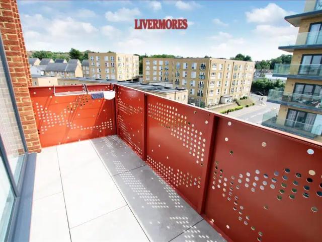 Apartment at Central Road, Dartford