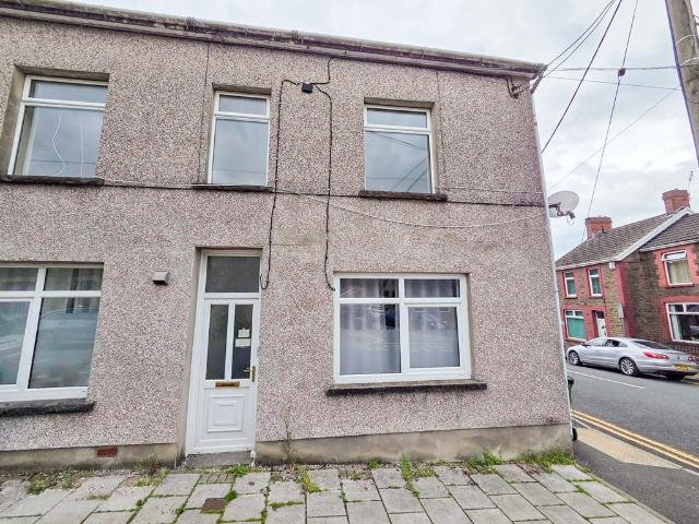 Apartment at Central Street, Ystrad Mynach
