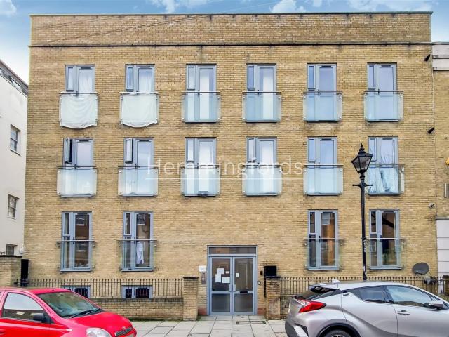 Apartment at Cephas Avenue, Greater London