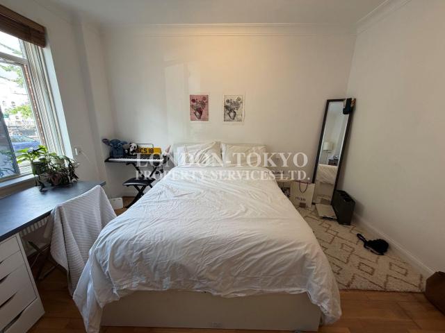Apartment at Cerney Mews, City of Westminster