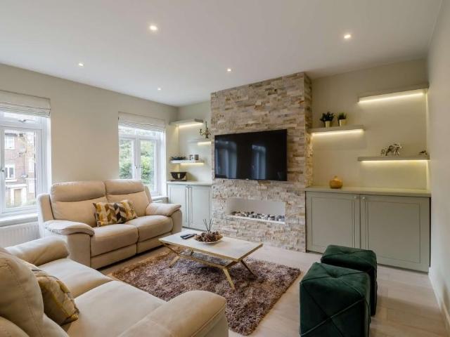 Apartment at Cervantes Court, Greater London