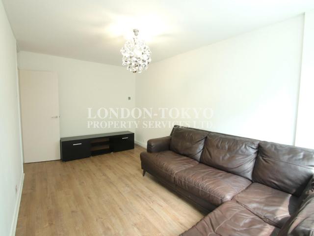 Apartment at Church Path, Greater London