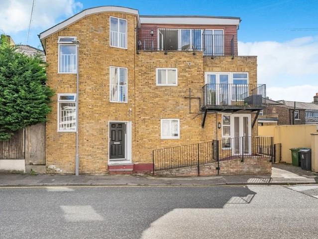 Apartment at Church Road, Greater London