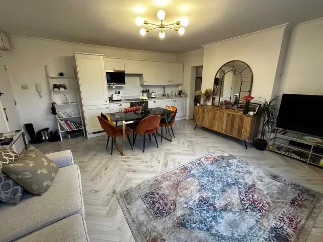 Apartment at Church Road, Greater London