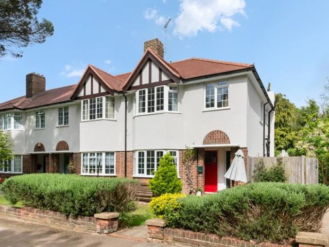 Apartment at Church Road, Greater London