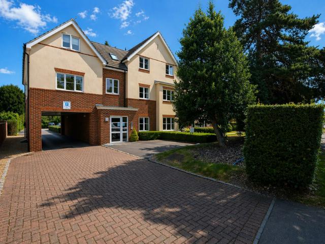 Apartment at Church Road, Greater London
