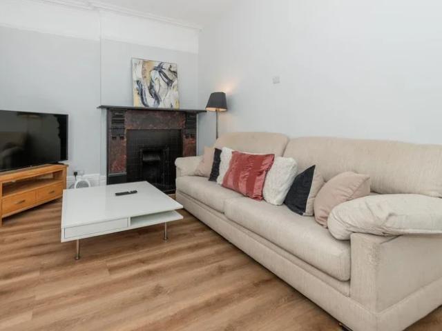 Apartment at Church Road, Reading