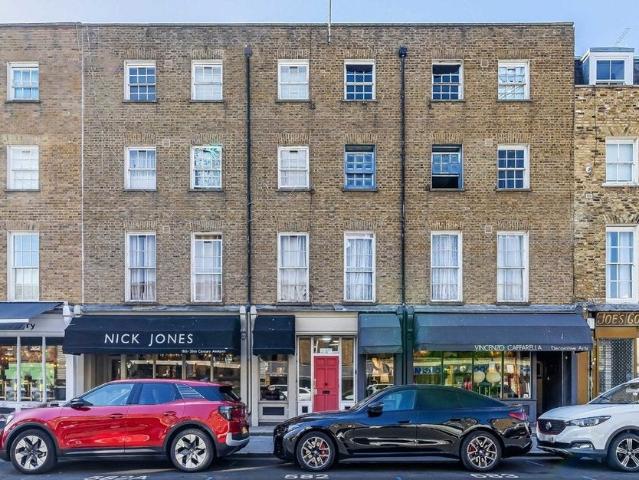 Apartment at Church Street, City of Westminster
