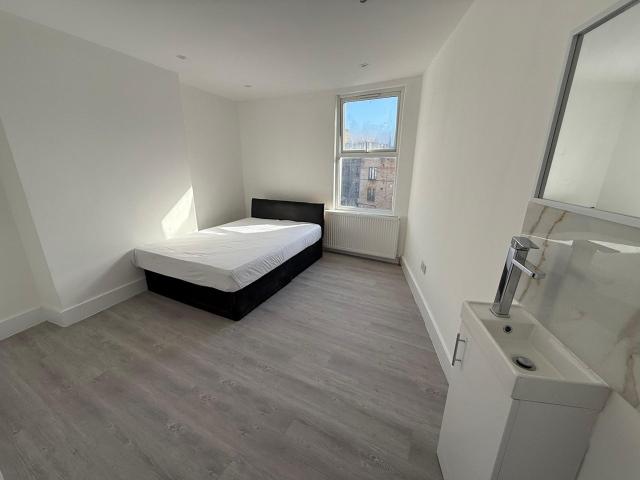 Apartment at Church Street, Greater London
