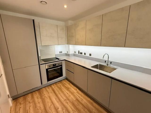 Apartment at Church Street, Slough
