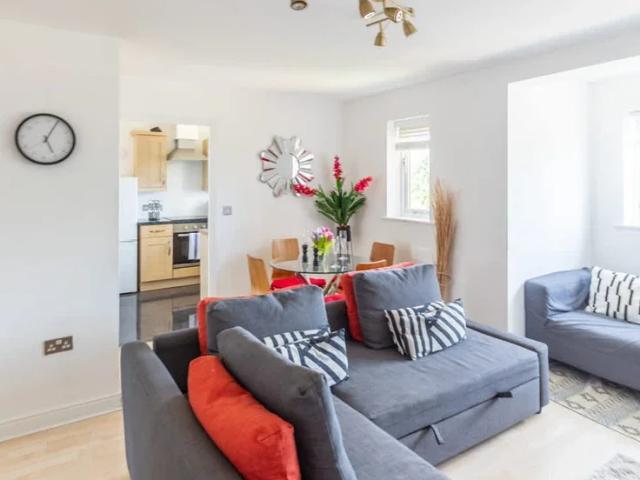 Apartment at Churchill Court, Greater London