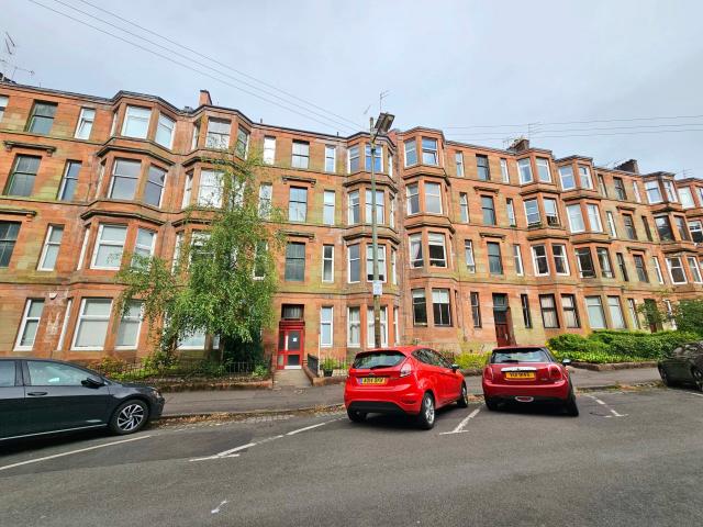 Apartment at Churchill Drive, Glasgow