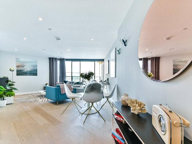 Apartment at Churchyard Row, Greater London
