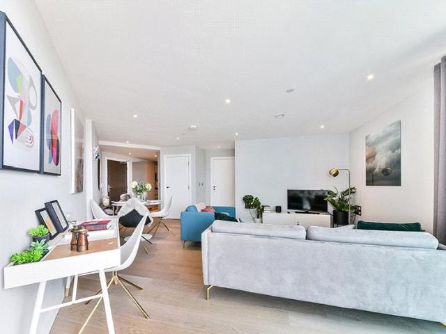 Apartment at Churchyard Row, Greater London