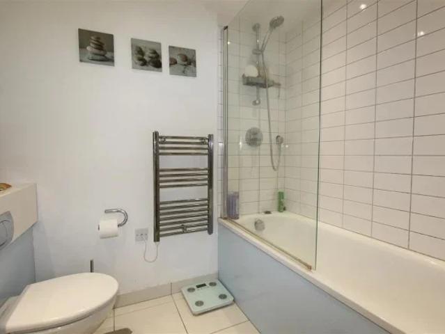 Apartment at Chadwell Lane, Greater London