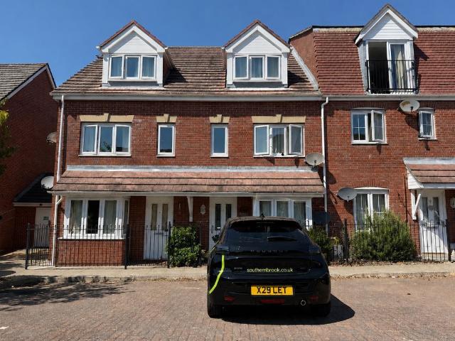Apartment at Chadwick Way, Southampton